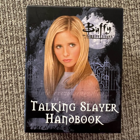 Other | Buffy The Vampire Slayer Talking Slayer Handbook Molded Mini ...